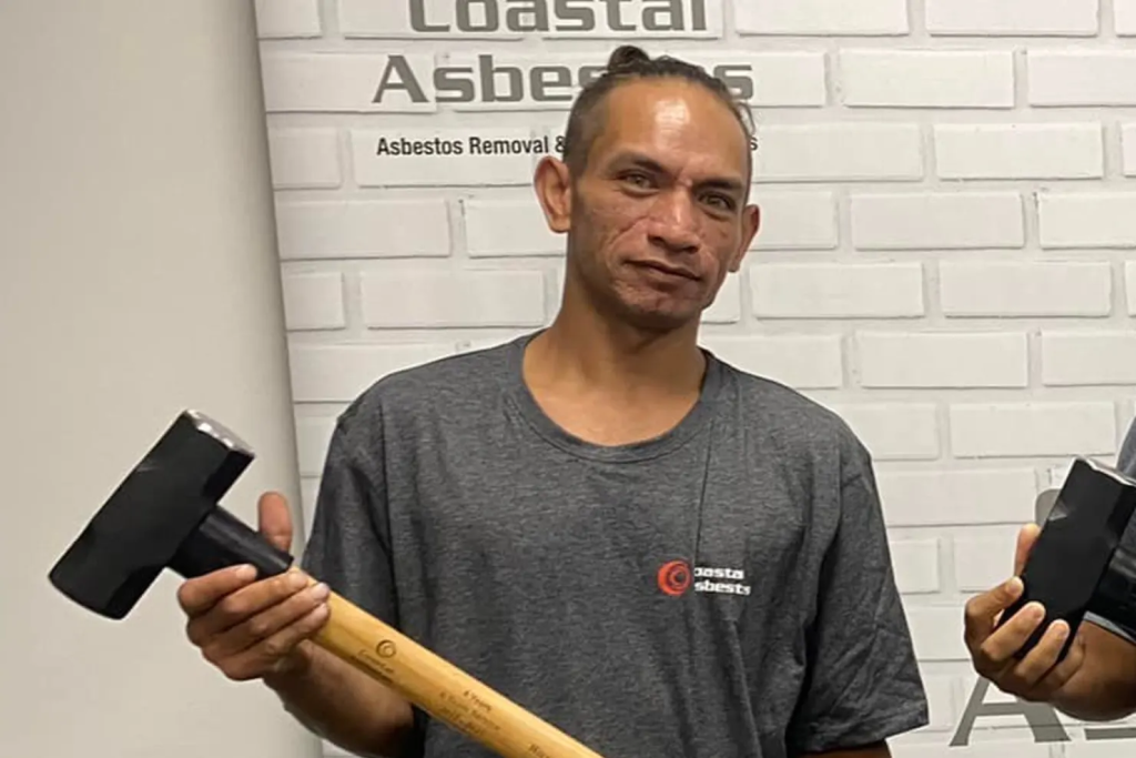 YANGINA ŞÜPHELİ BAKILIYOR Alevler sonrası 6 ceset bulundu - Dunya News